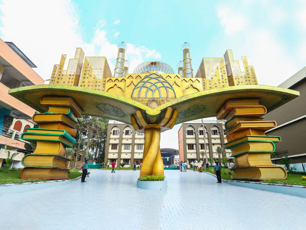 The Markaz Gate: Open Gateway to Eternal Knowledge - D&A Architects